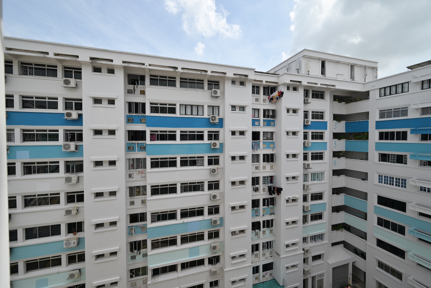 What is HDB Ceiling Height? (Old, New, and BTOs) - Repair.sg